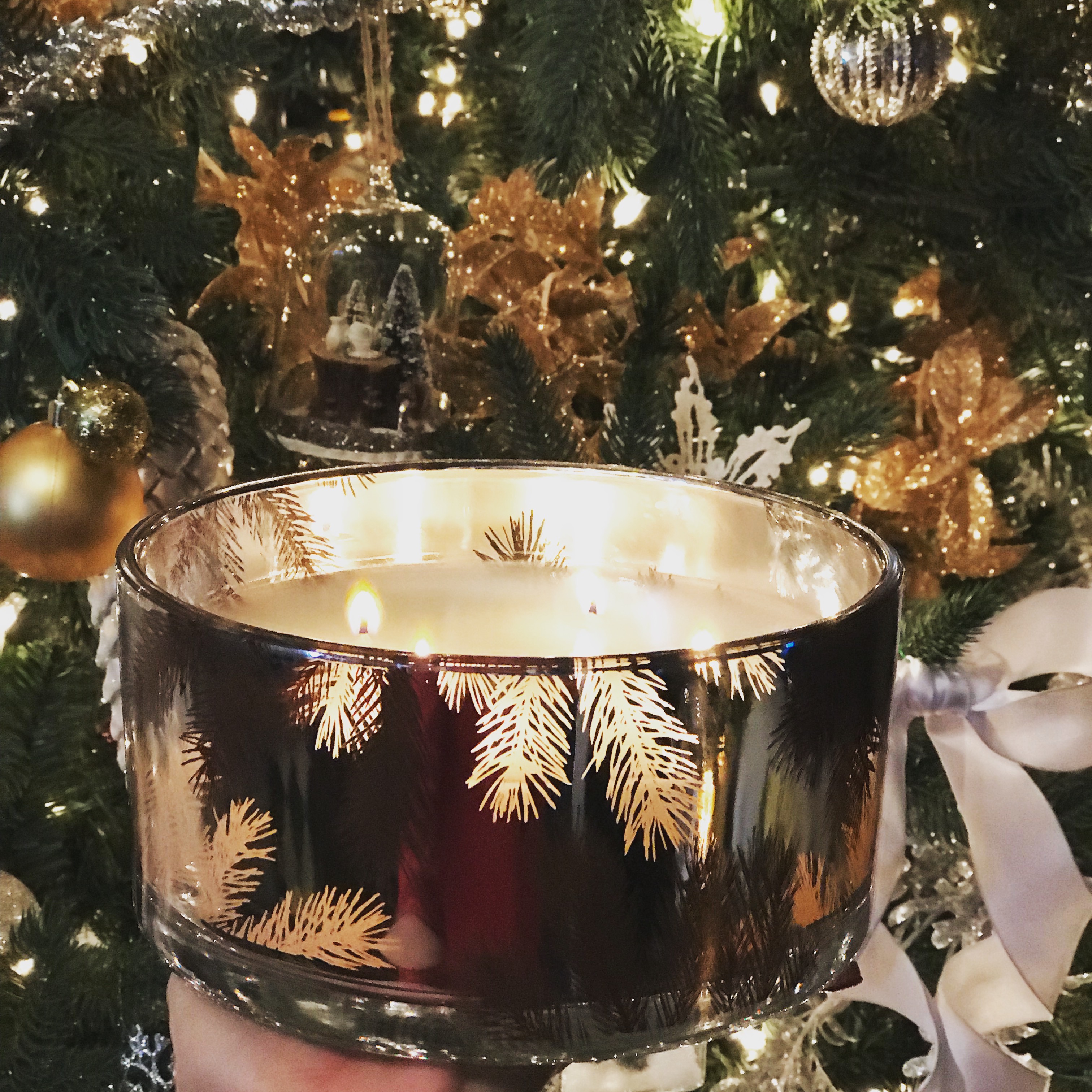 Scents of the Season: Frasier Fur by Thymes - Dear D'Arcy